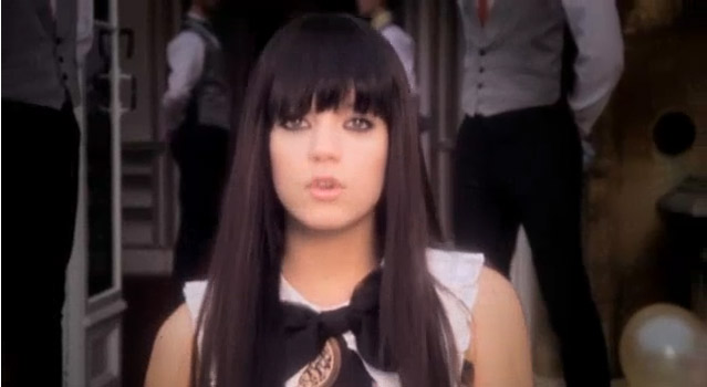 Lily Allen – “The Fear” Music Video // The Hype Factor