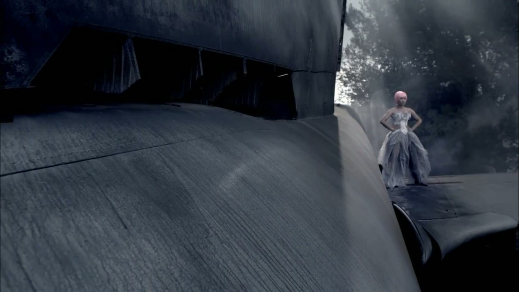 Nicki Minaj feat. Rihanna – “Fly” Lyrics // The Hype Factor