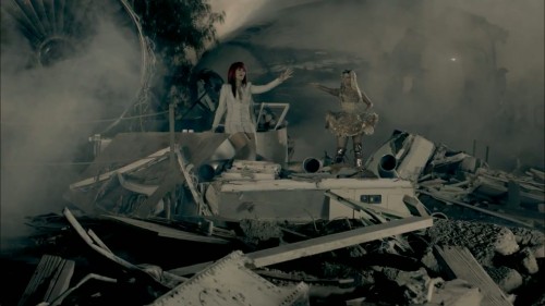 Nicki Minaj feat. Rihanna – “Fly” Lyrics // The Hype Factor