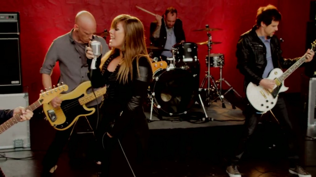 Kelly Clarkson – Stronger (What Doesn’t Kill You) Music Video Lyrics ...