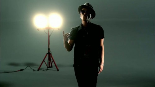 Lil Wayne feat. Bruno Mars – Mirror Music Video Lyrics // The Hype Factor