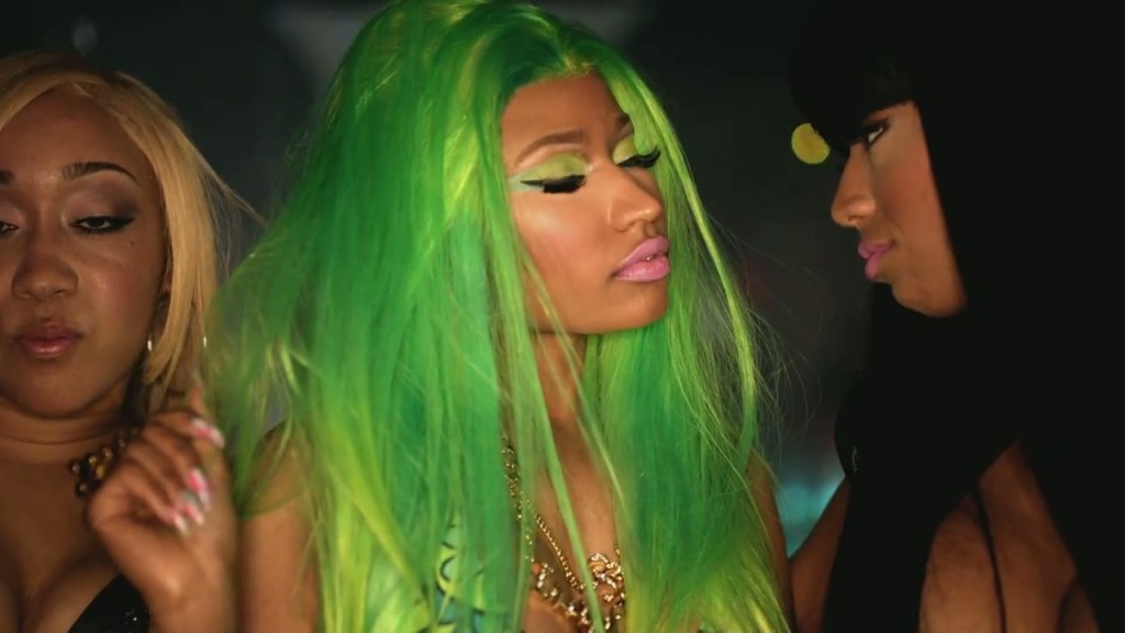 Nicki Minaj feat. 2 Chainz – Beez In The Trap Music Video Lyrics // The ...